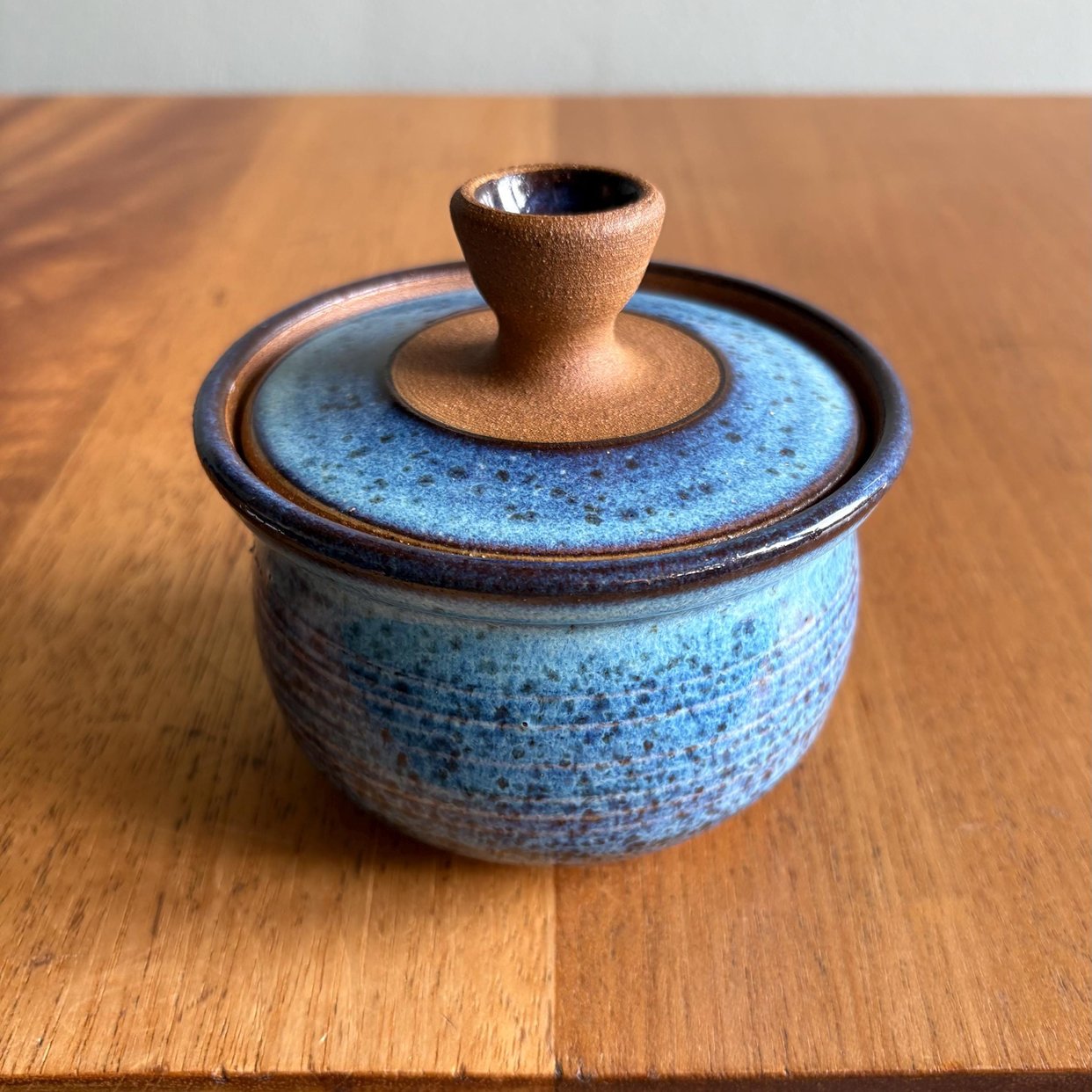 1968 Jeanne Glaser pottery jar / stunning vintage ceramic lidded ...
