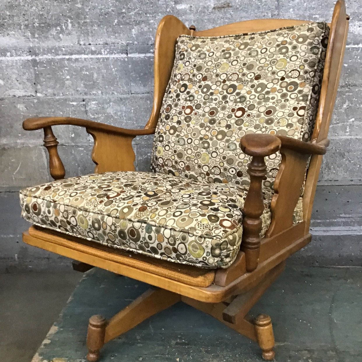 Vintage Wingback Rocker (Seattle) | Second Use - Seattle and Tacoma, WA ...