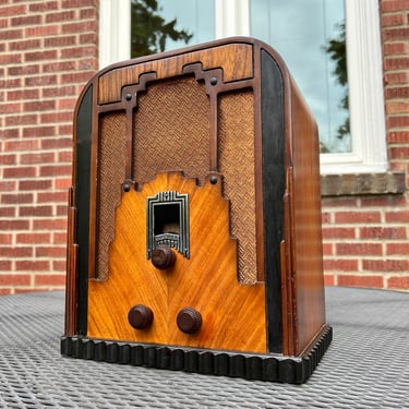 1933 Crosley Dual Fiver Tombstone Radio, Art Deco AM/ | Deco2Go ...