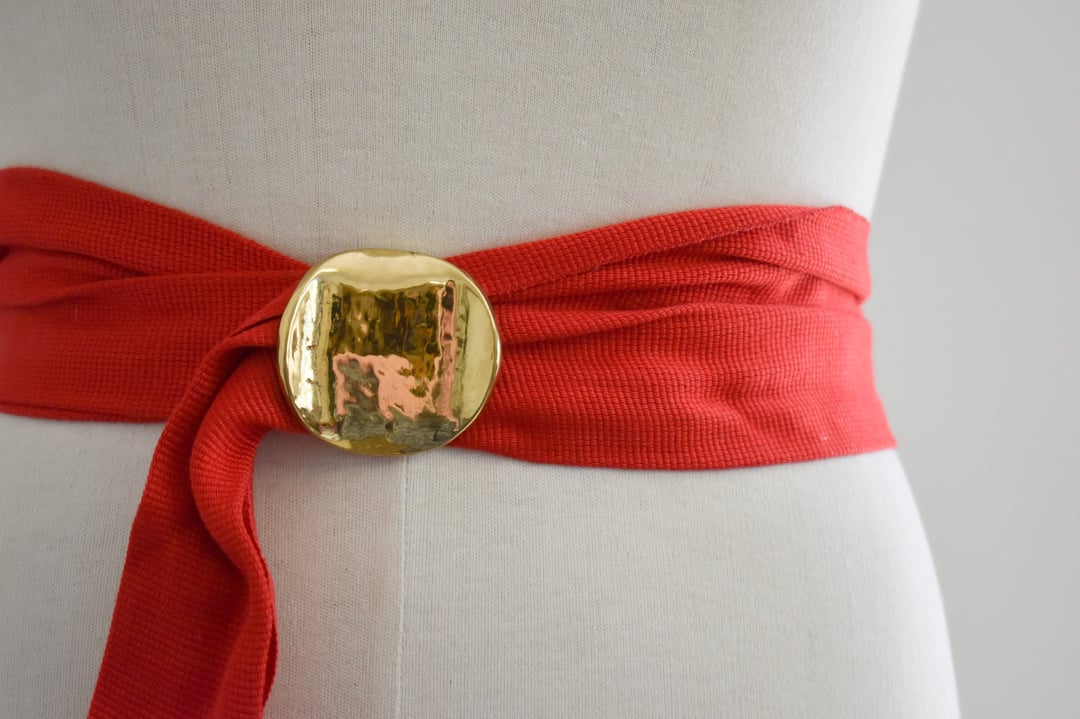 1980s/90s Trafalgar Red Fabric Belt with Gold Buckle | Blackbird ...
